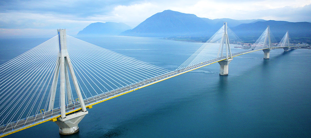 Port of Patras crossroads in the Mediterranean Sea | Blog Ferryfinder.com