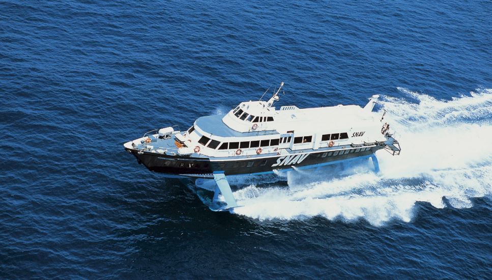 Hydrofoil ferries difference